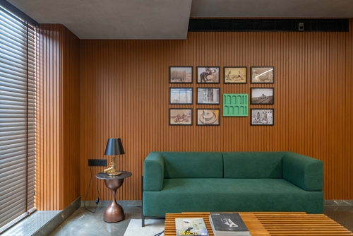 AGT 3783 Tobacco used in the lobby